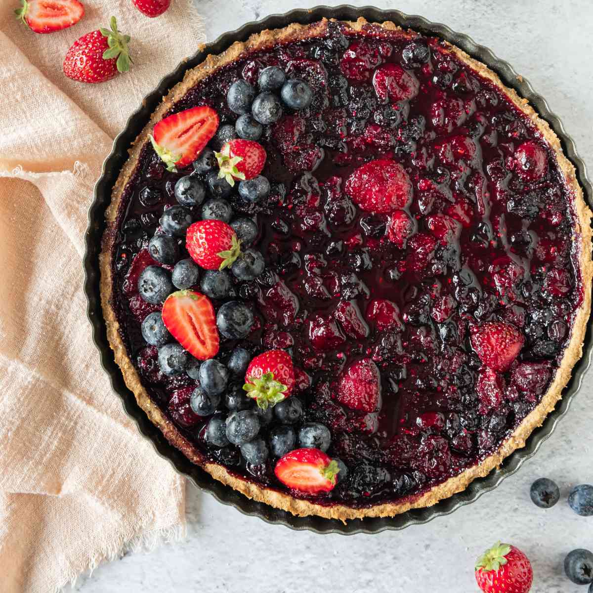 EASY MIXED BERRY TART RECIPE