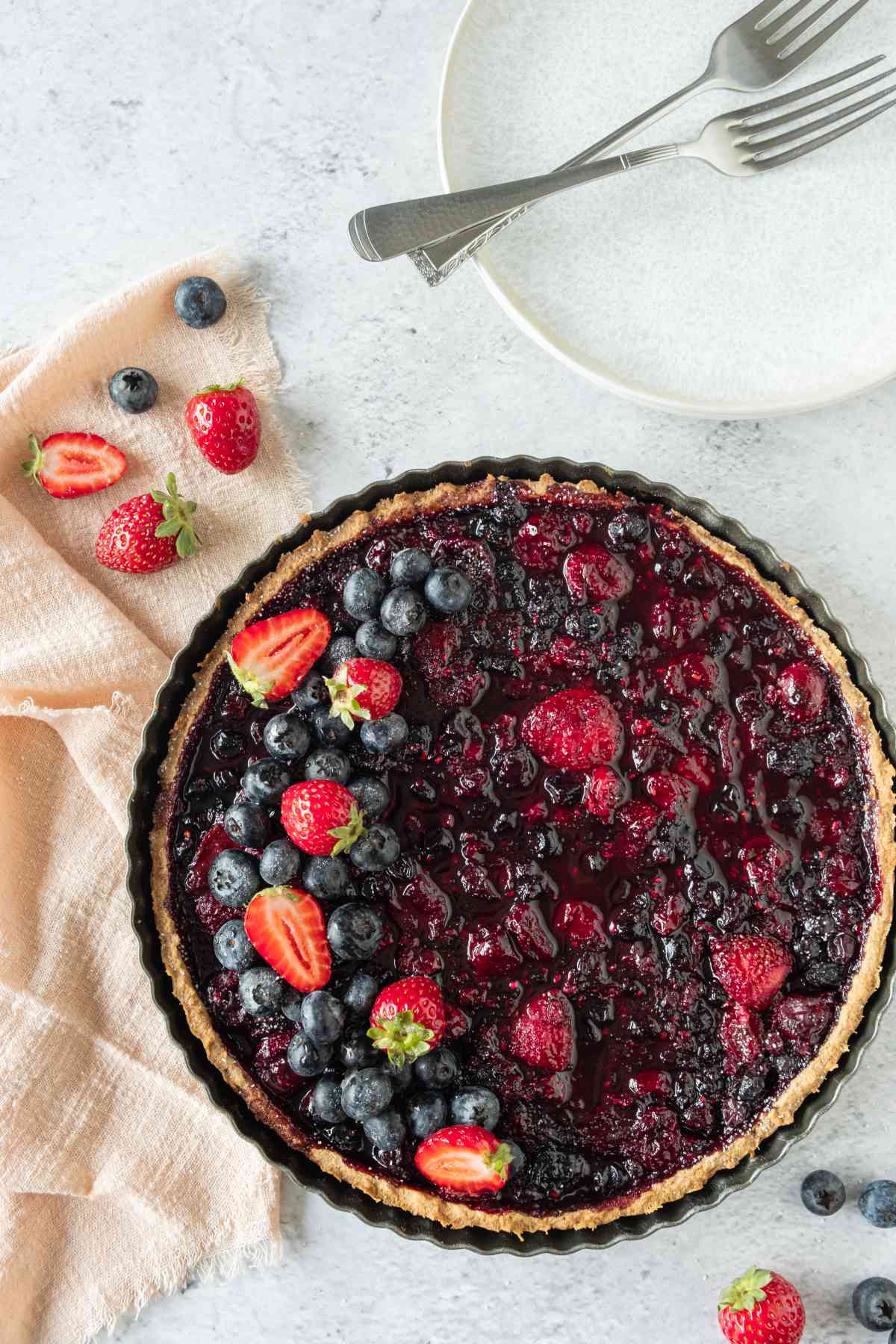 EASY MIXED BERRY TART RECIPE