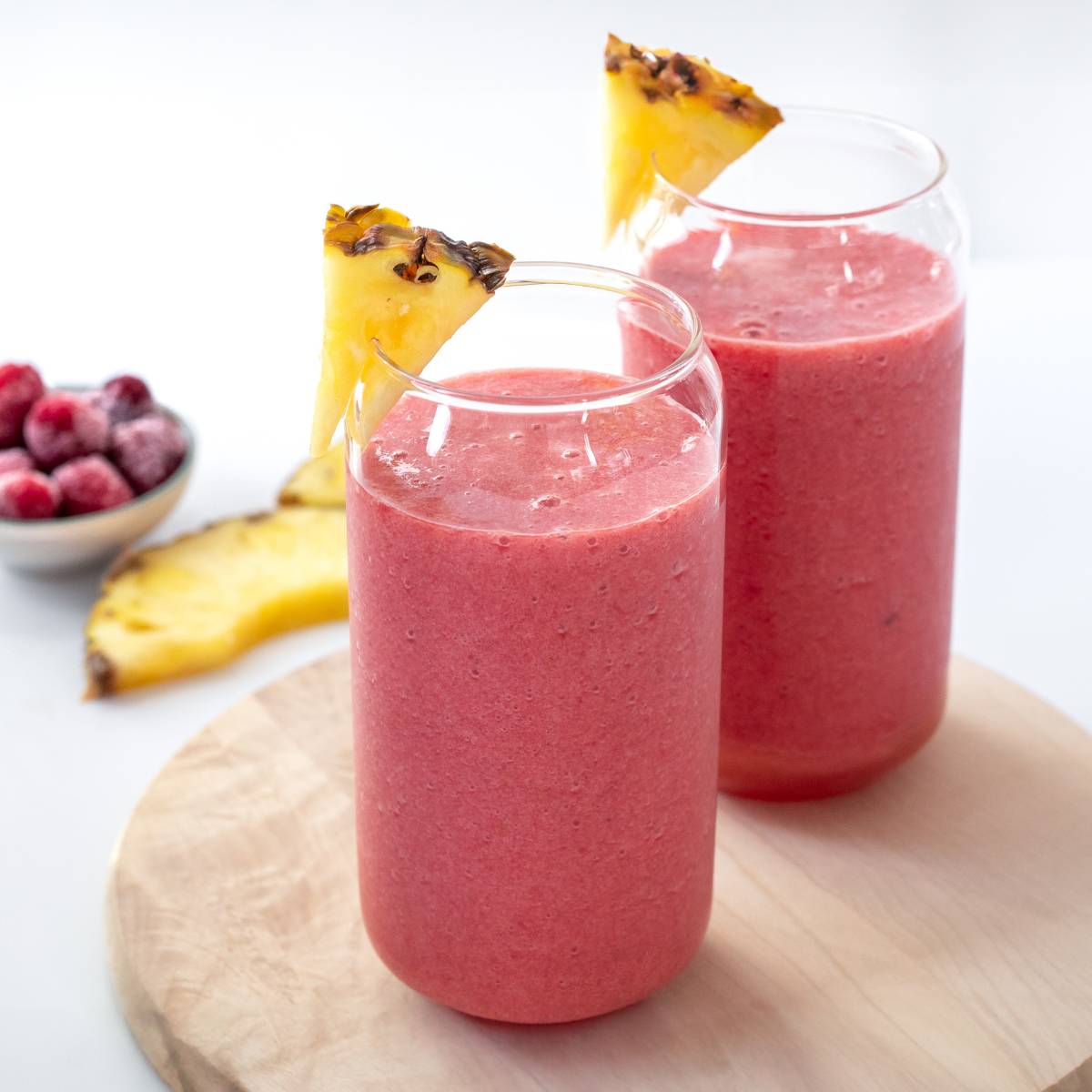 Tropical Raspberry Pineapple Smoothie - nicetartes.com