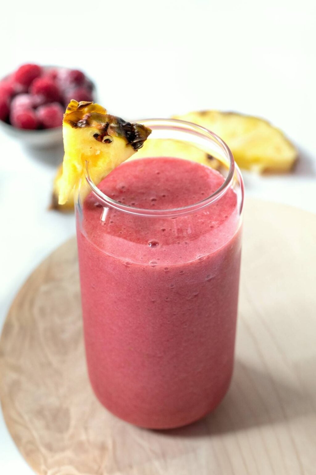 Tropical Raspberry Pineapple Smoothie - nicetartes.com